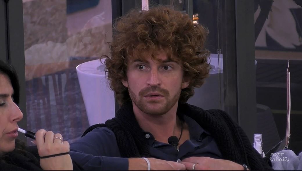 GF, Michael Castorino accusa Iago Garcia per la nomination | Mediaset ...