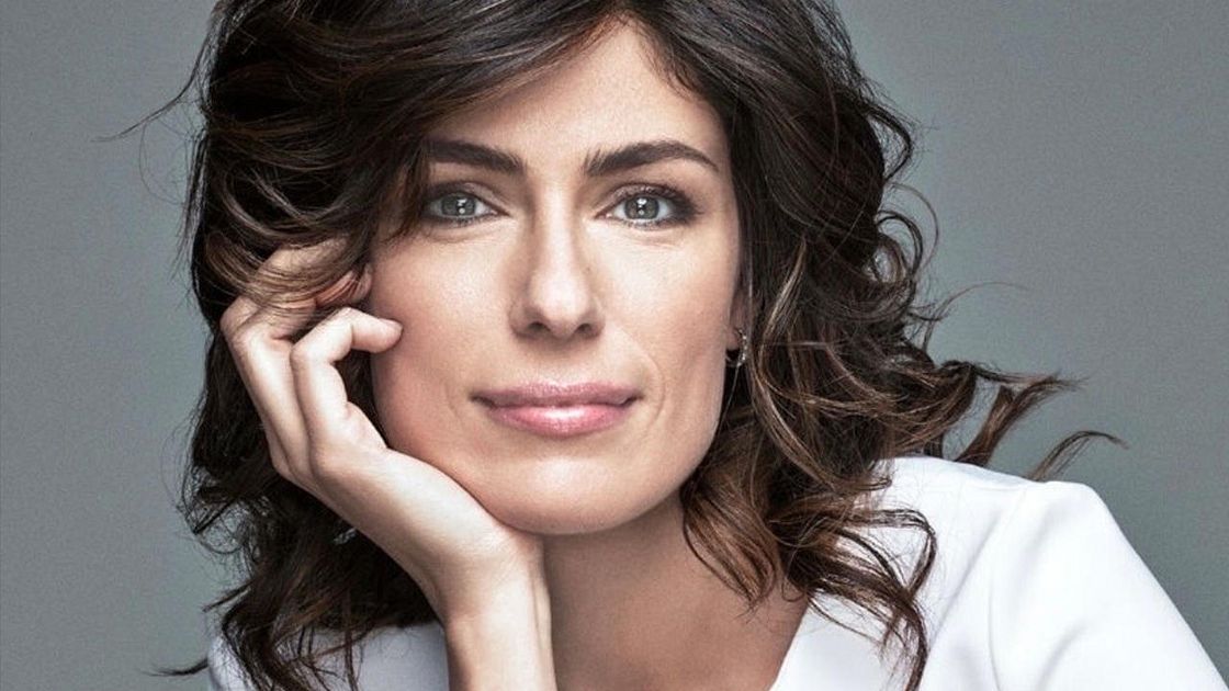 Anna Valle, il volto elegante della fiction italiana | Mediaset Infinity