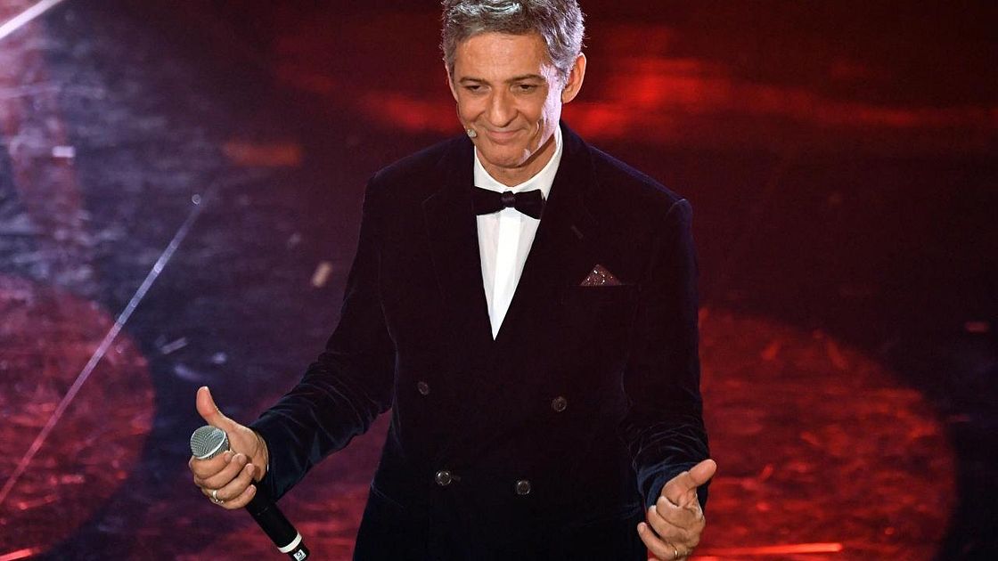 Tanti auguri a Fiorello, magnifico 60enne | Mediaset Infinity