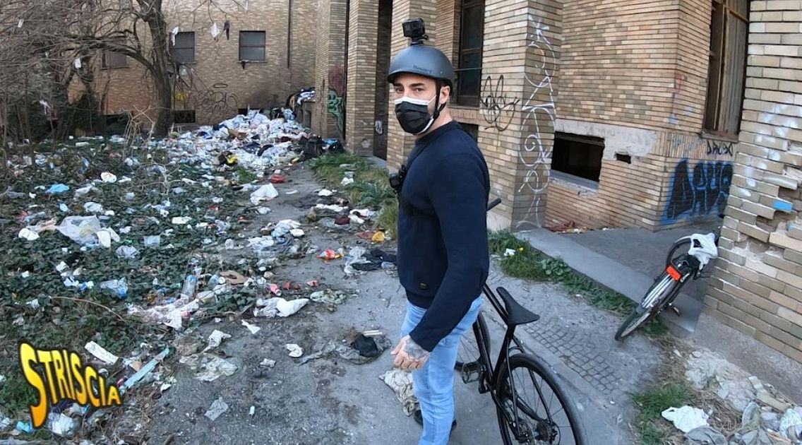 Vittorio Brumotti, violentissima aggressione a Roma | Mediaset Infinity