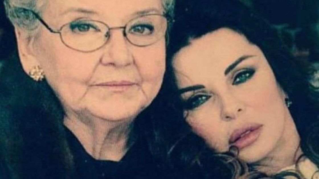 Alba Parietti, il ricordo della mamma Grazia Dipietromaria | Mediaset ...