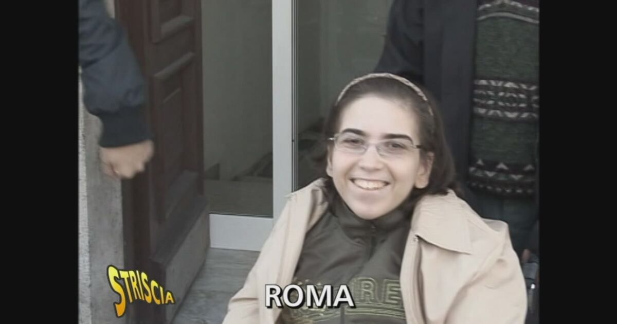 Striscia la notizia: Roma, Jimmy Ghione Vs. barriere architettoniche ...