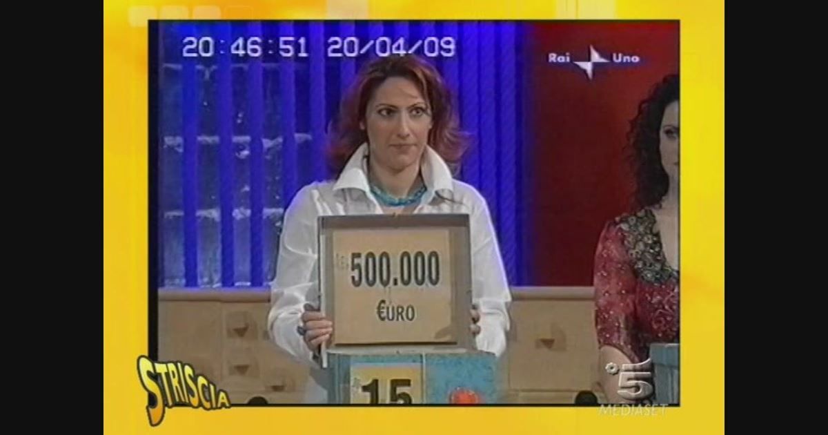 Striscia la notizia: Un caso 'trasversale' Video | Mediaset Infinity