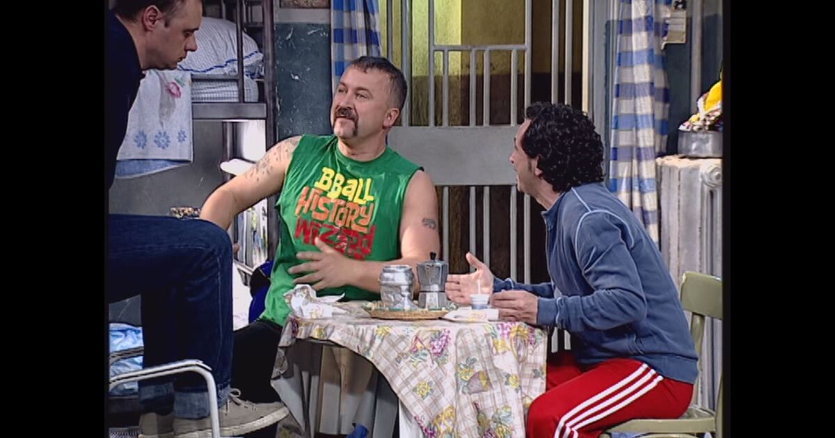 Belli dentro: Ep. 9 - Non ho l'età Video | Mediaset Infinity