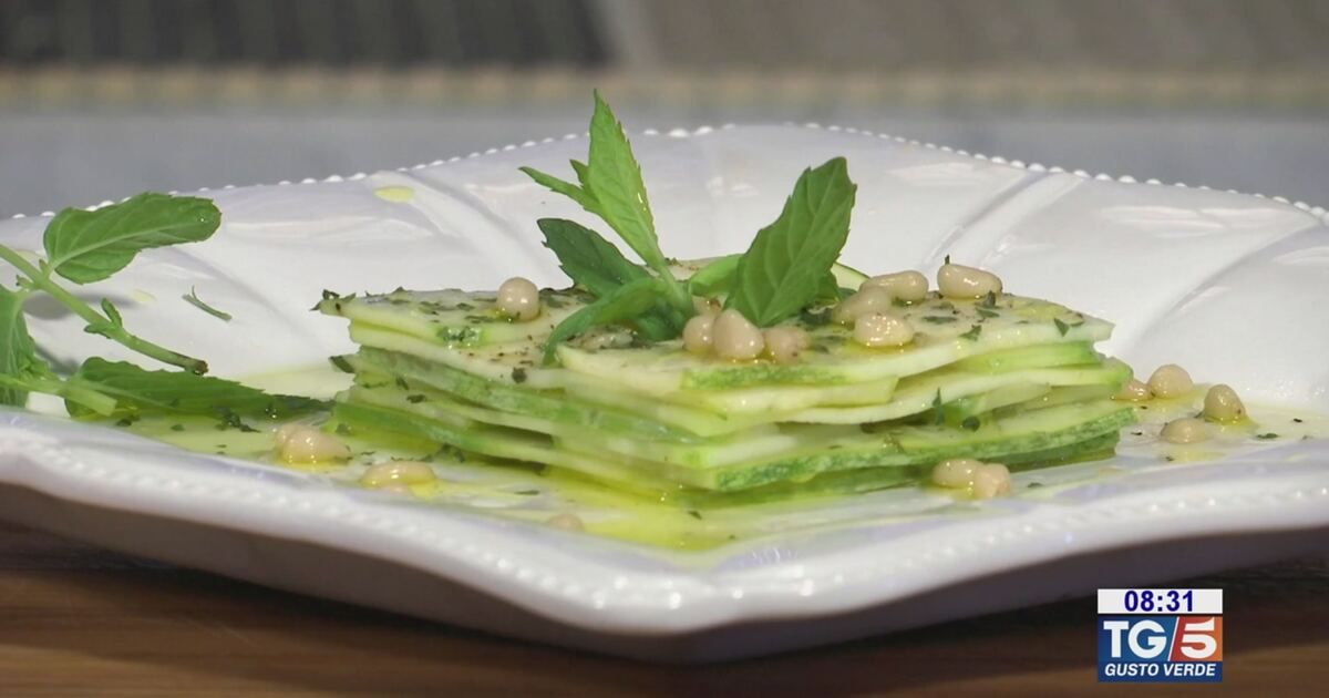 TG5: Gusto Verde: carpaccio di zucchine crude marinate con olio, sale ...