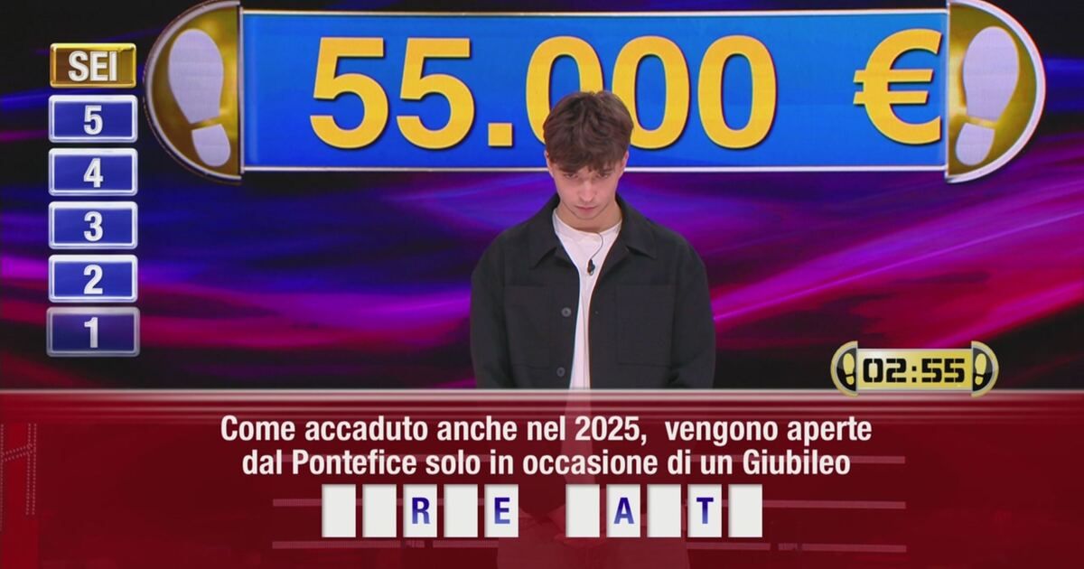 Caduta libera: Il nuovo campione Emanuele al "Sei vincente" Video ...