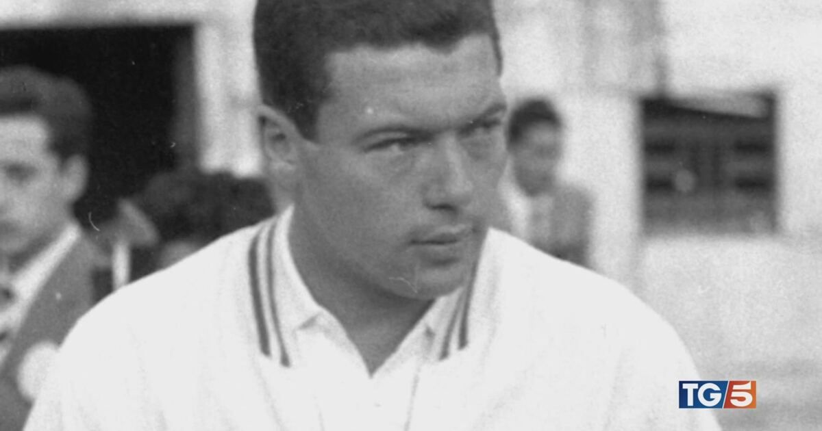 TG5: Addio a Pietrangeli leggenda del tennis Video | Mediaset Infinity