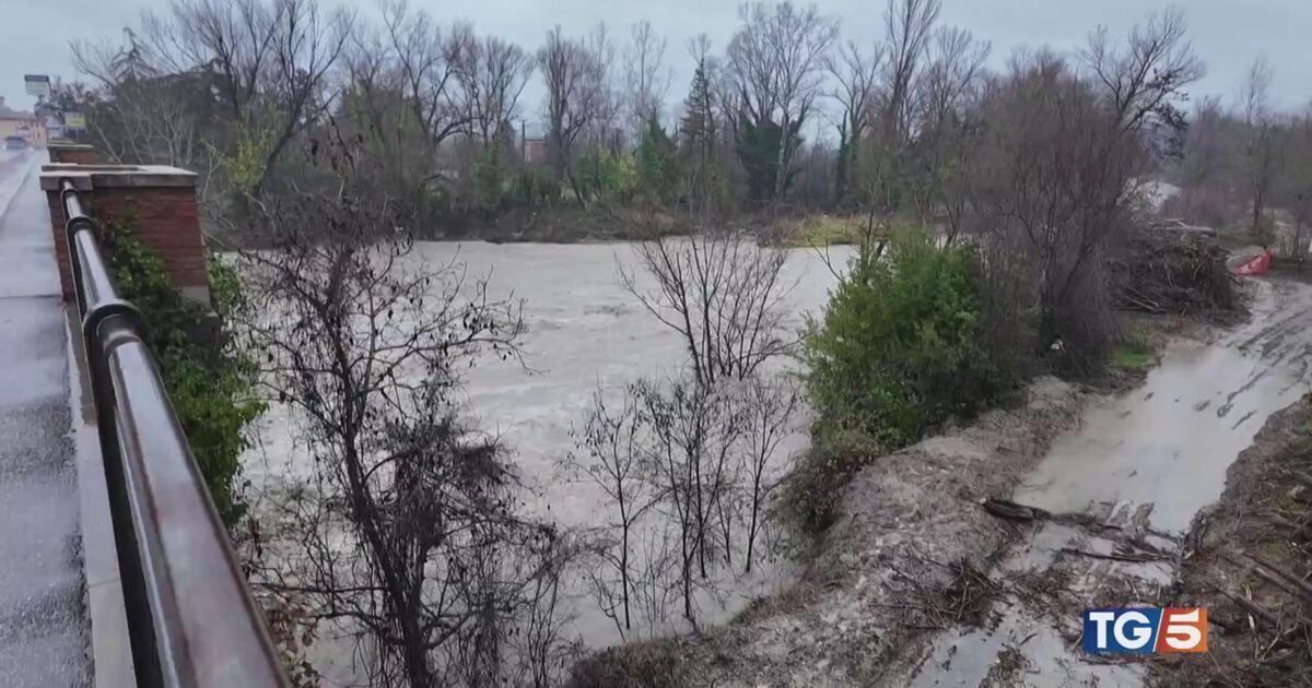TG5: La paura è alle spalle, meteo in miglioramento Video | Mediaset ...