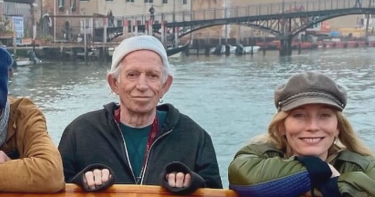 Studio Aperto: Keith, la foto che allarma i fan Video | Mediaset Infinity