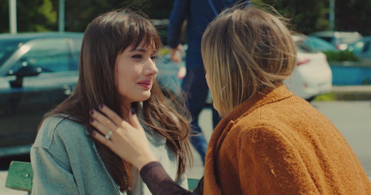 Forbidden Fruit: Un abbraccio tra sorelle Video | Mediaset Infinity