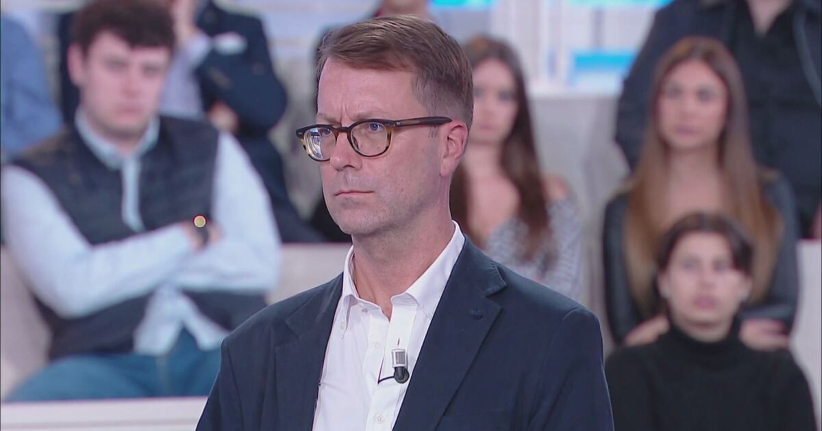 Forum: Venerdì 21 novembre, Canale 5 Video | Mediaset Infinity