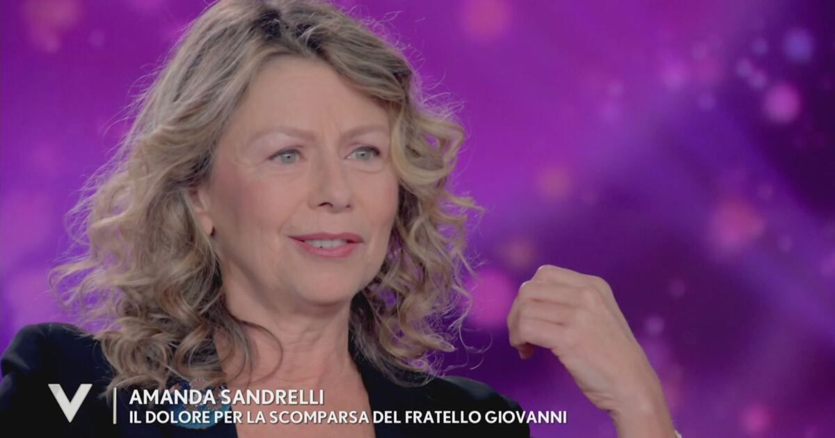 Verissimo: Amanda Sandrelli e il dolore per la scomparsa del fratello ...