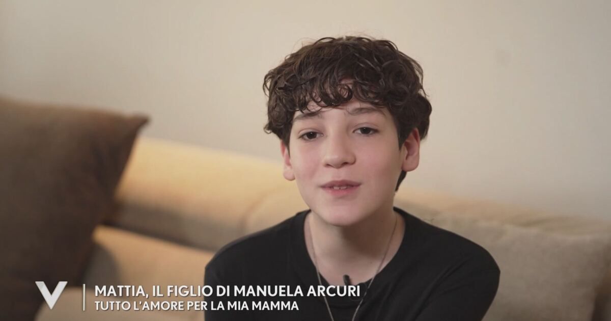 Verissimo: Mattia, il figlio di Manuela Arcuri Video | Mediaset Infinity