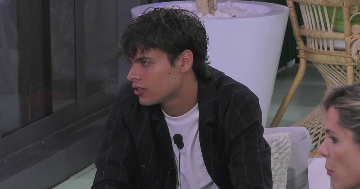 Grande Fratello: Un piccolo battibecco tra Rasha Younes e Simone De ...