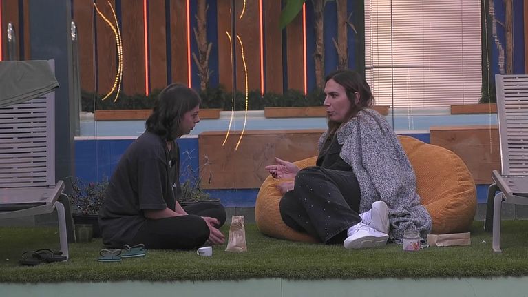 Grande Fratello: Pace ritrovata tra Benedetta Stocchi e Ivana Castorina ...