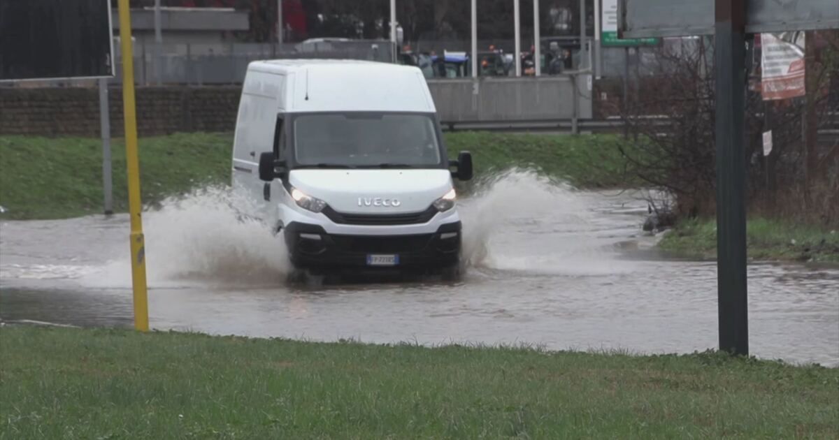 Studio Aperto: Befana con freddo, pioggia e neve Video | Mediaset Infinity