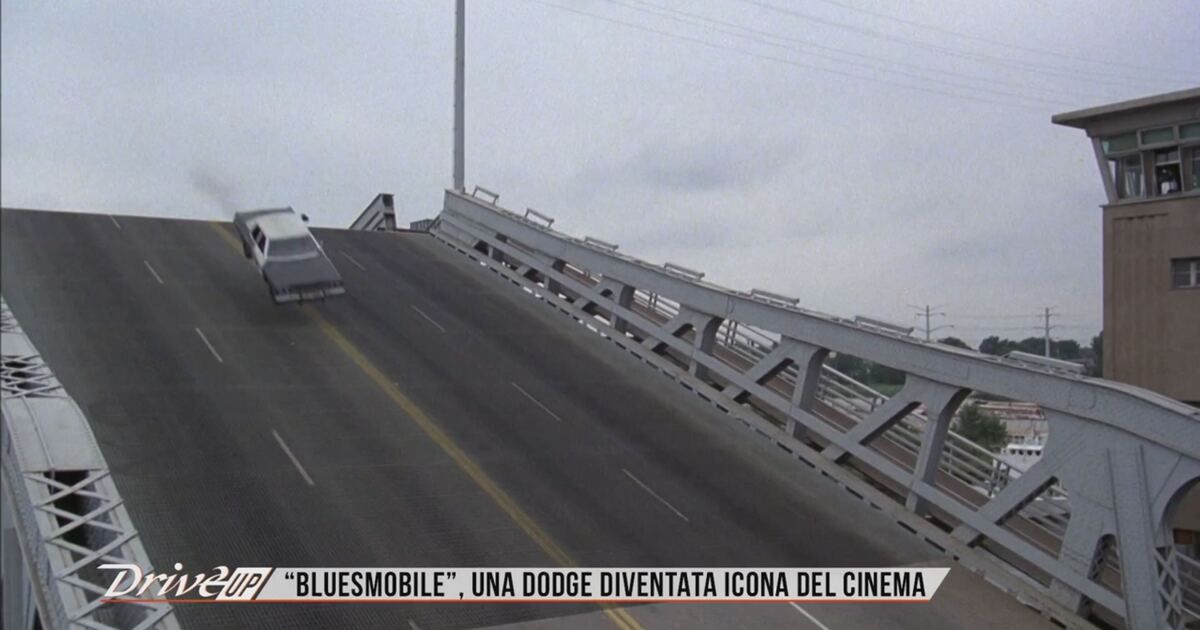 Drive Up: La "Bluesmobile", una Dodge diventata icona del cinema Video ...