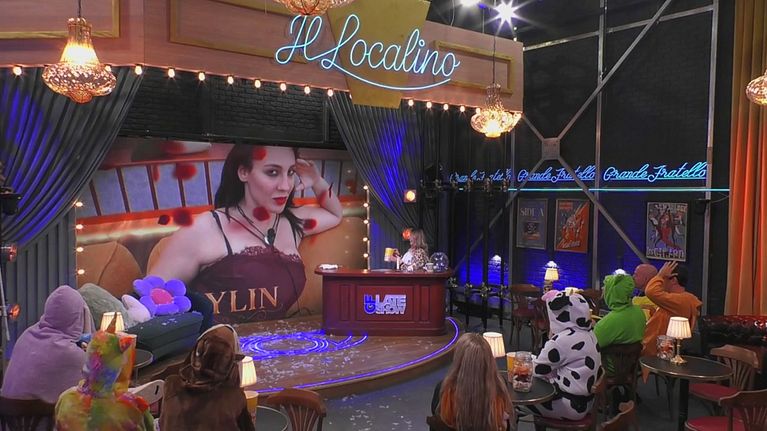 Grande Fratello VIP: La proiezione di Baklava GF Video | Mediaset Infinity
