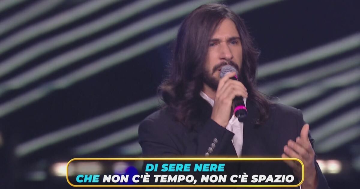 Super Karaoke: Matteo canta "Sere Nere" Video | Mediaset Infinity