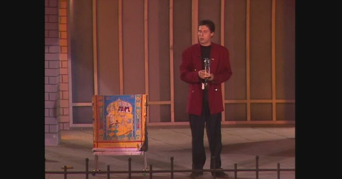 Mediaset Cult: Raul Cremona è il Mago Raul a Cabaret per una notte 1987 ...