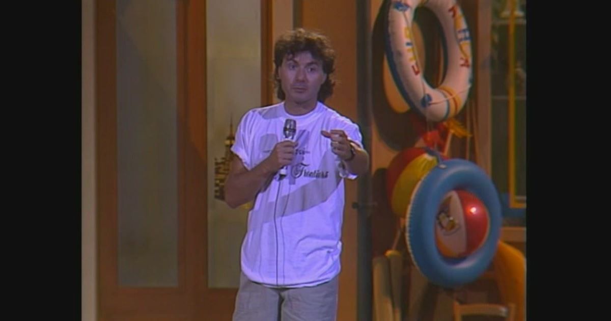 Mediaset Cult: Maurizio Milani sul palco di Cabaret per una notte 1988 ...