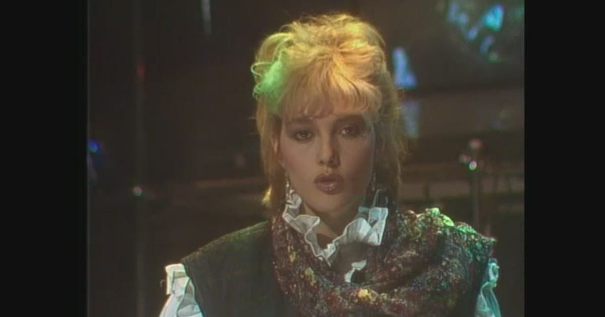Mediaset Cult: Anna Oxa canta "Io no" a Superclassifica Show 1982 Video ...