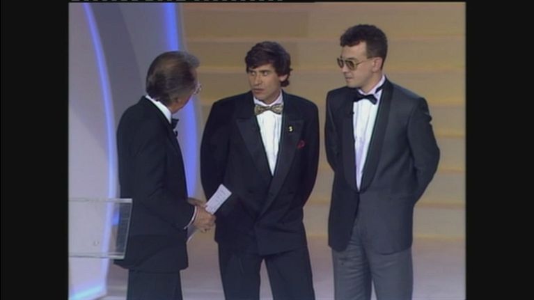 Mediaset Cult: Gianni Morandi e Enrico Ruggeri consegnano il Telegatto ...