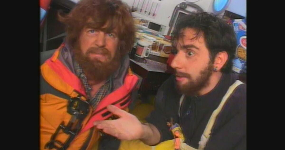 Mediaset Cult: Enrico Bertolino e Neri Marcorè a Ciro Video | Mediaset ...
