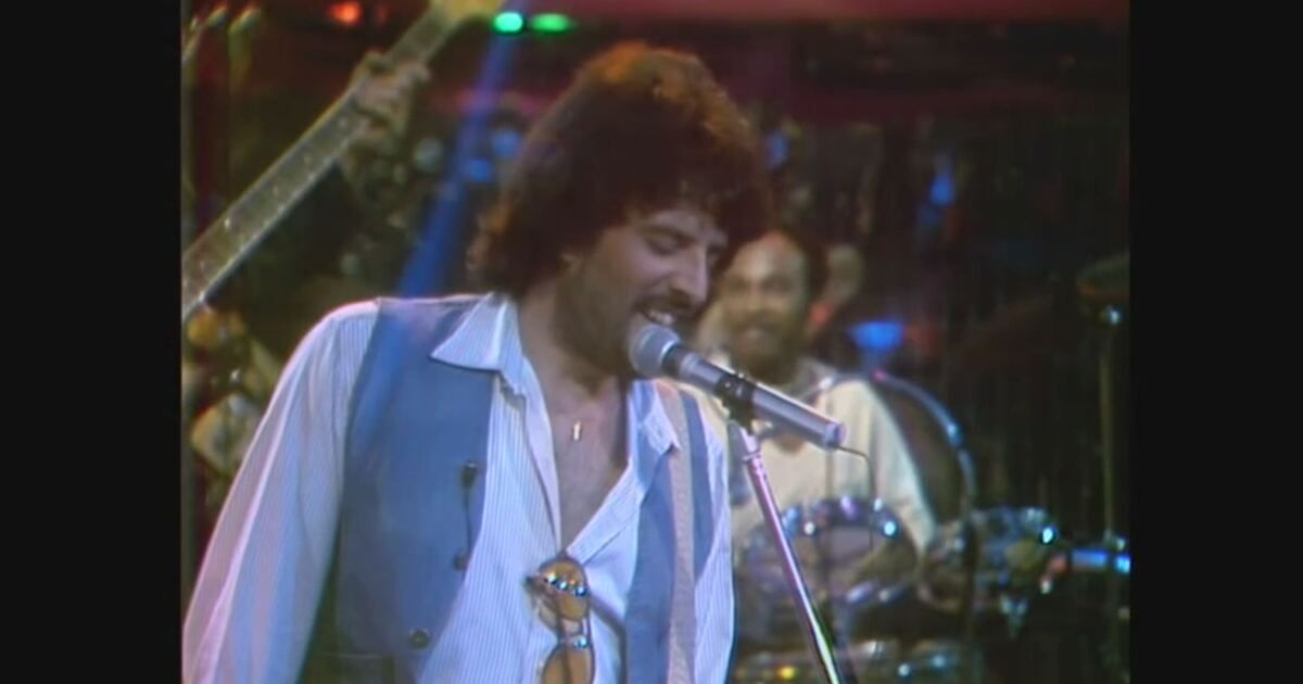 Mediaset Cult: Ivano Fossati canta "Panama" a Popcorn 1981 Video ...