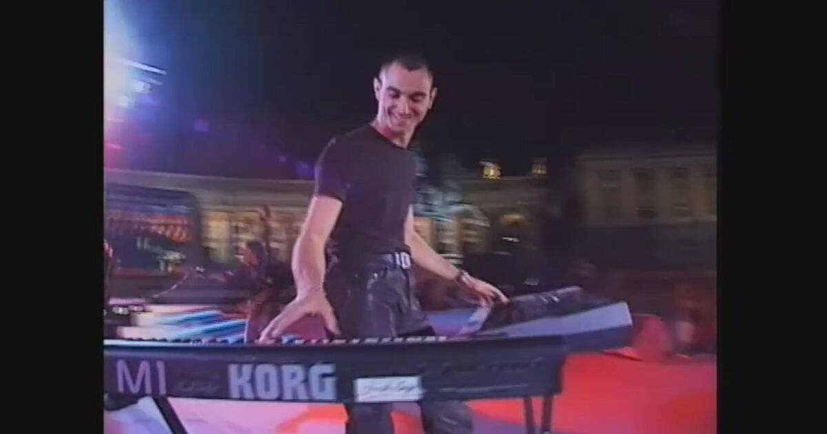 Mediaset Cult: Robert Miles canta "Fables" a Festivalbar 1996 Video ...
