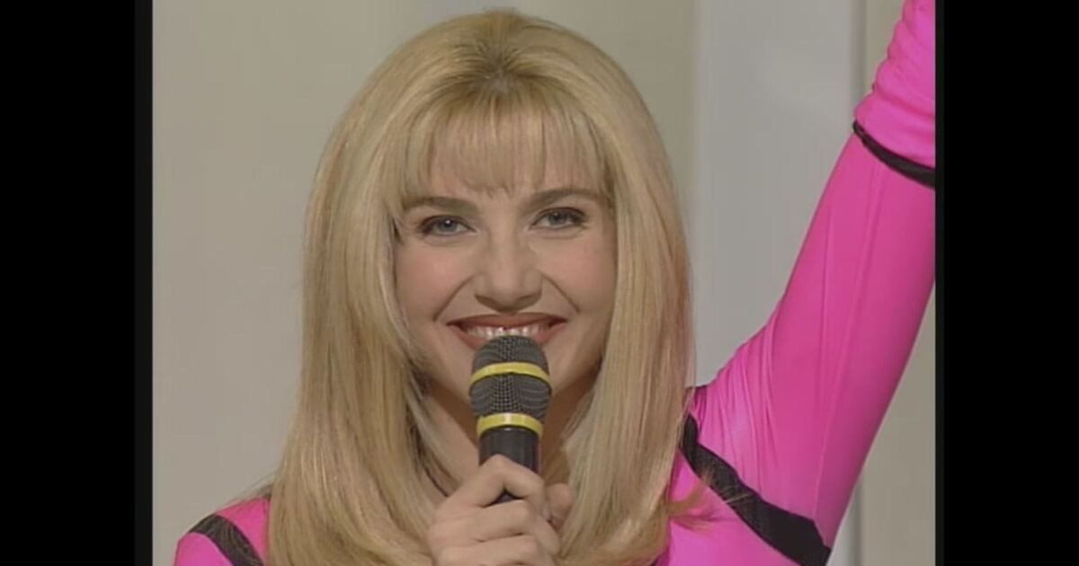 Mediaset Cult: "Cento", la sigla di Buona Domenica 1995 con Lorella ...