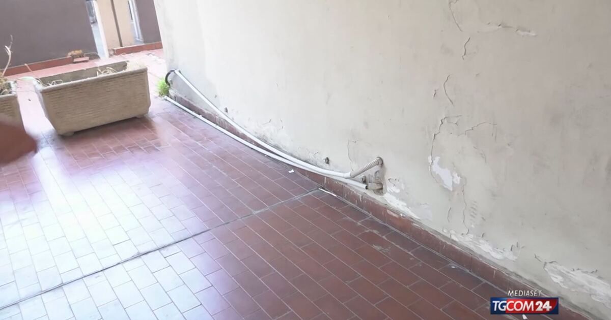 Tgcom24: Roma, Torre Maura: il quartiere ostaggio dei gruppi rom Video ...